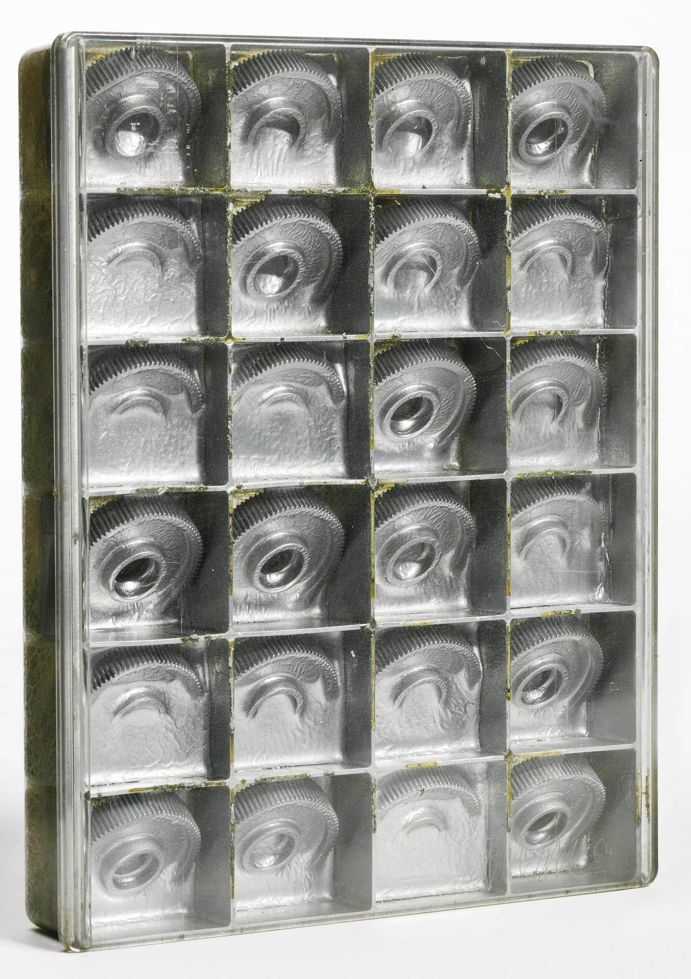 Dual by Arman | Art.Salon