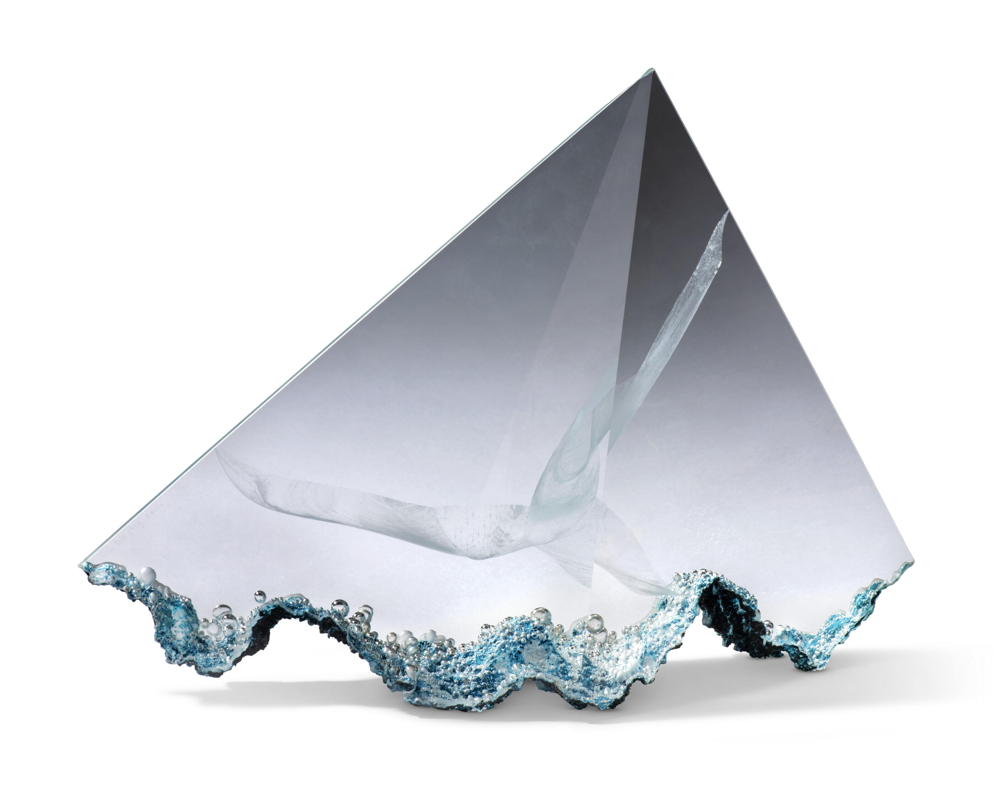 Pyramid form by Colin Reid | Art.Salon