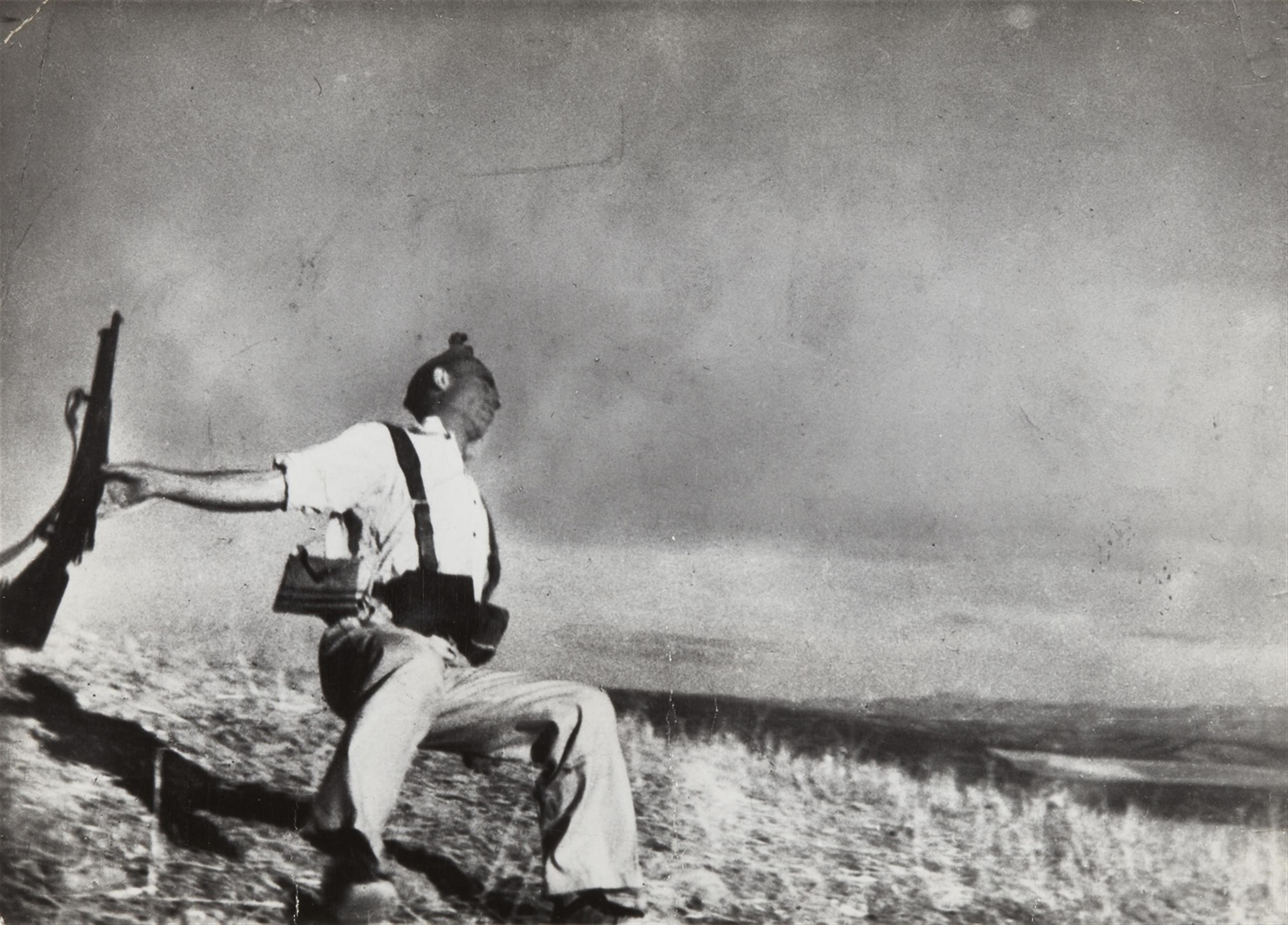 The falling soldier by Robert Capa | Art.Salon